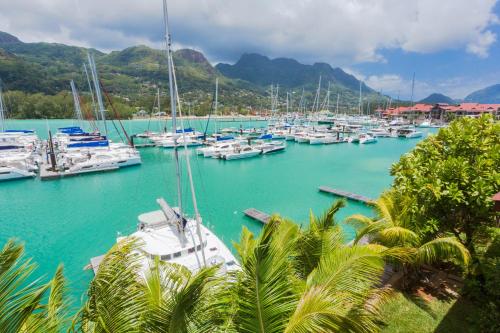 The 10 best resorts in the Seychelles | Booking.com