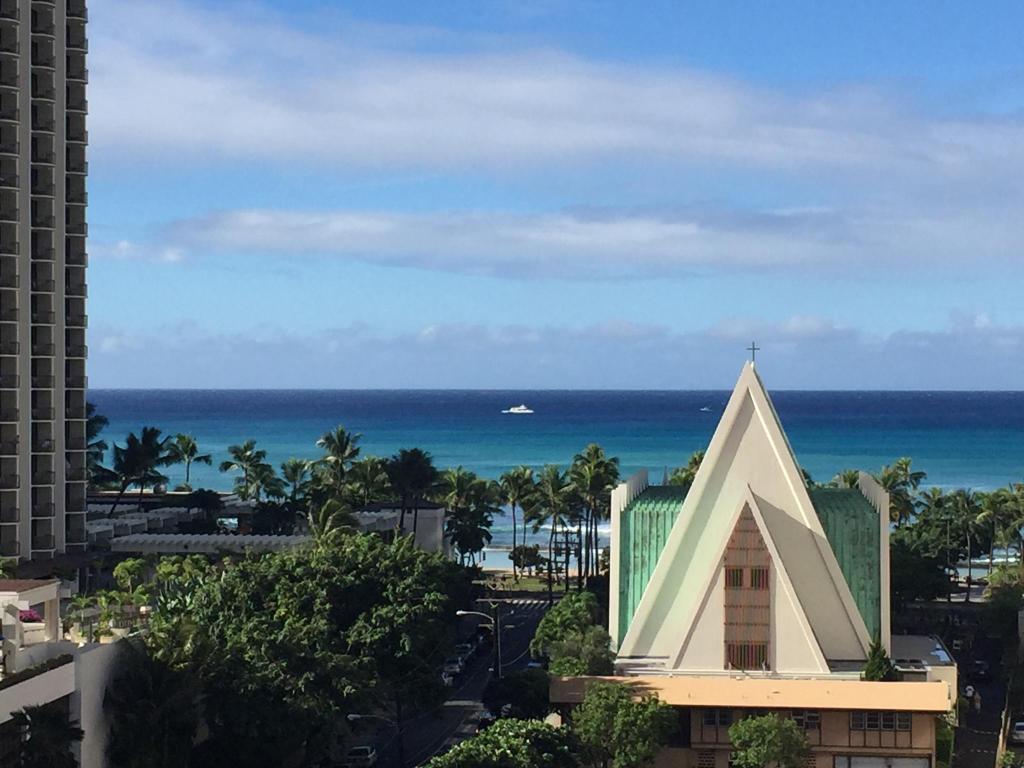 'Alohilani Resort Waikiki Beach, Honolulu, HI - Booking.com